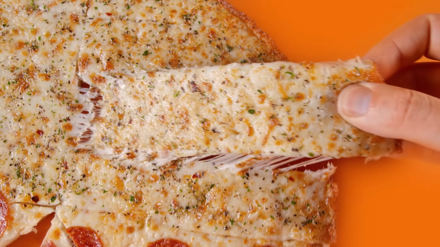 Little Caesars' Pizza Types Explained - Check Out the Sizes and Special ...